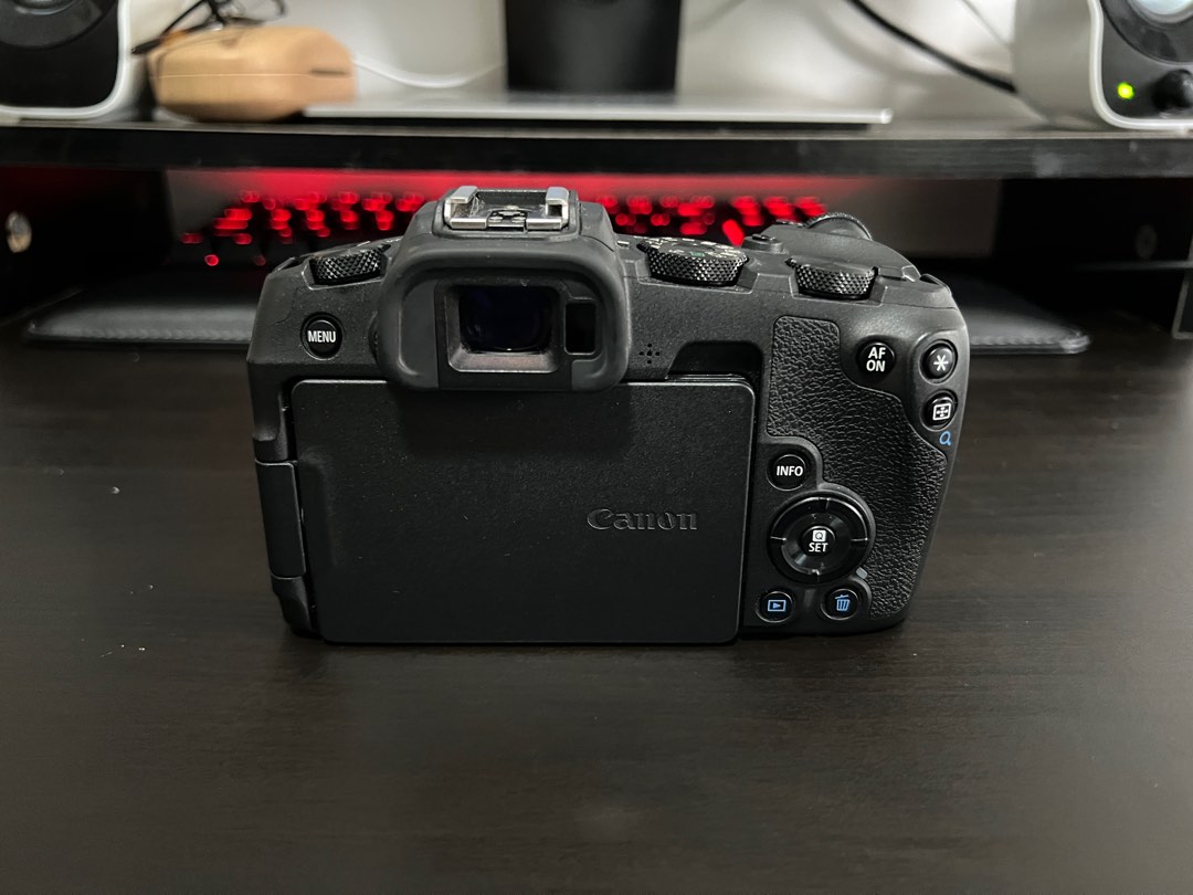 Canon EOS RP Body + RF 50mm f1.8 lens, Photography, Cameras on Carousell