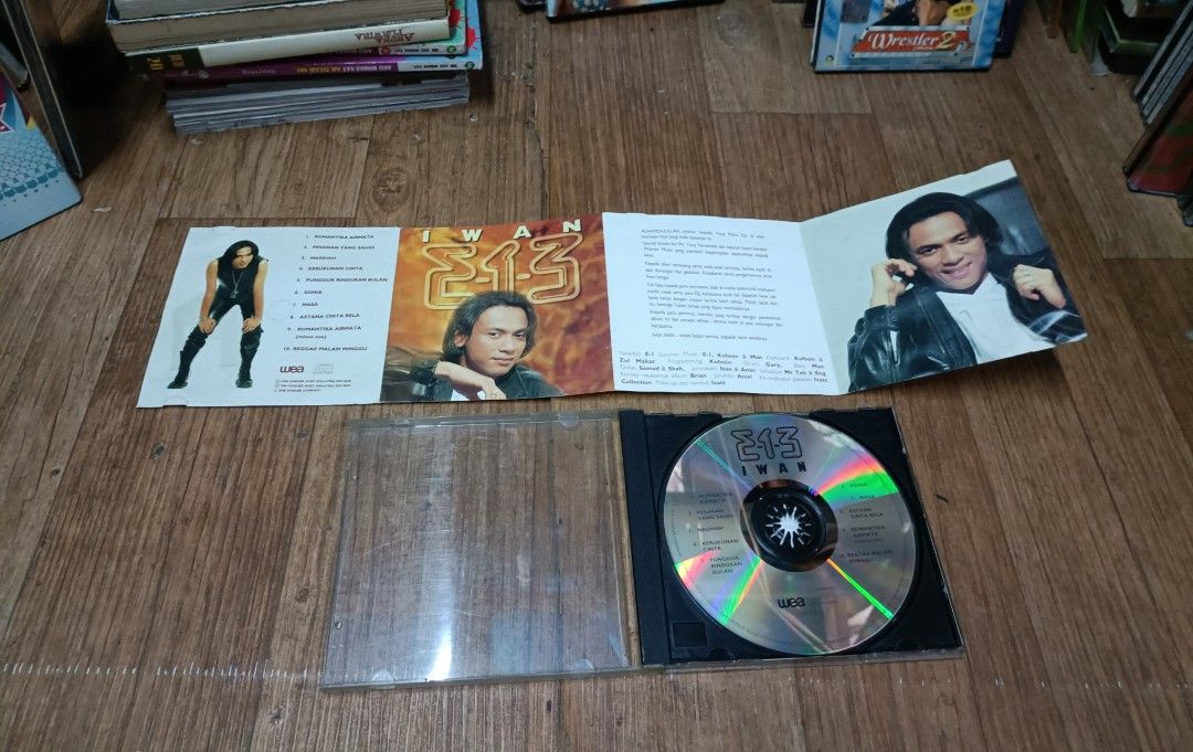 CD E-1-3 @ 1994 WARNER MUSIC MALAYSIA SDN BHD.., Hobbies & Toys, Music ...