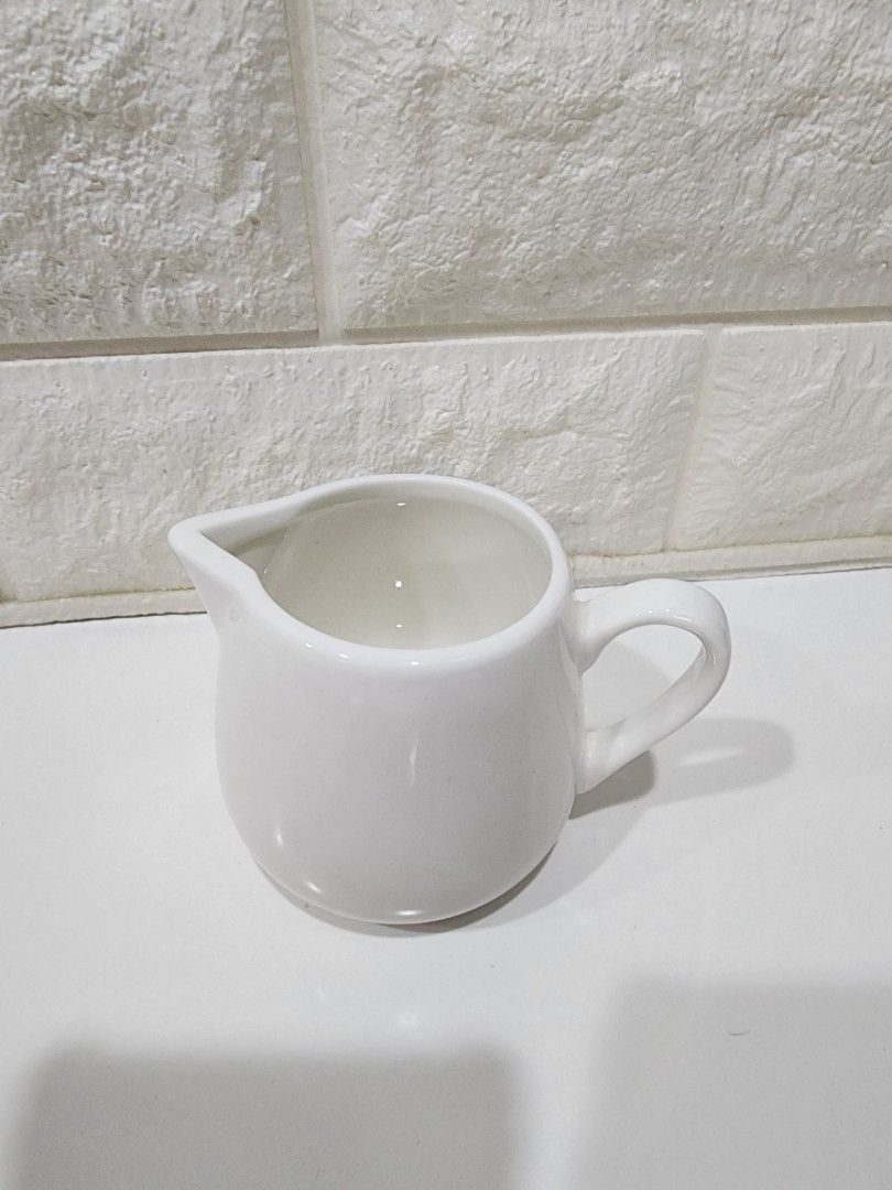 Classic white ceramic milk jar / milk jug for tea / coffee sugar ...