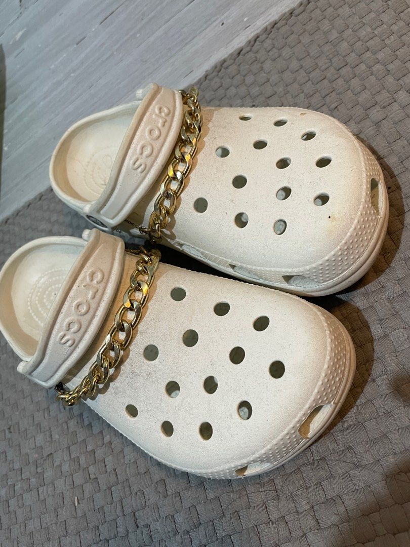 Crocs White with Gold Chain (Classic Clogs), Women's Fashion, Footwear ...