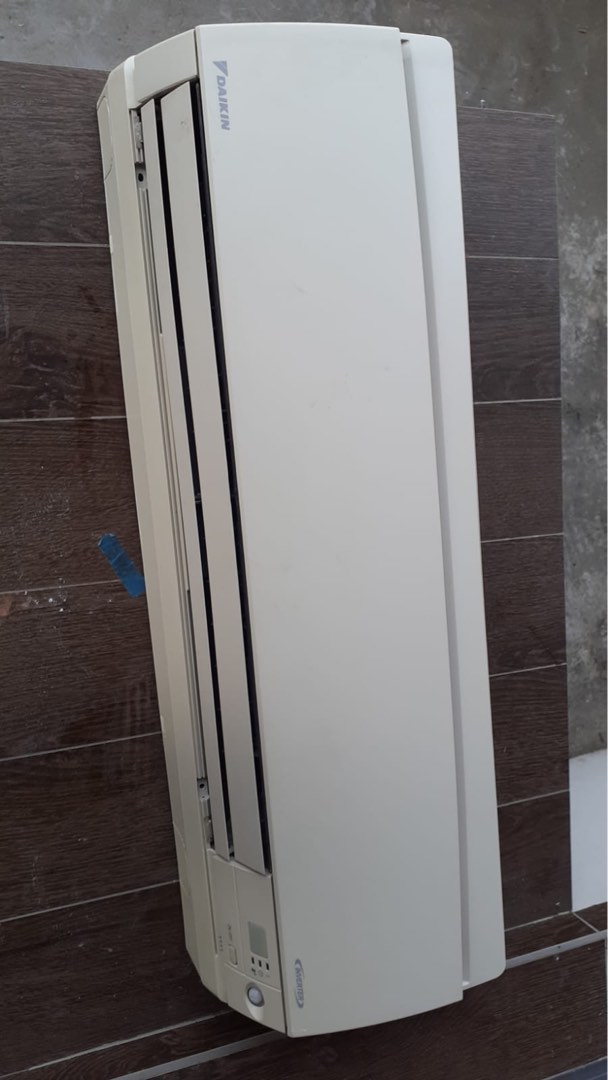 Daikin 12k fan coil - excellent condition, TV & Home Appliances, Air ...