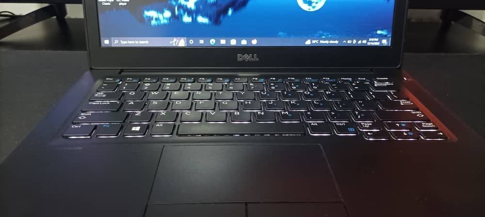 Dell LATITUDE 7280 processor: I7 6th gen RAM 8gb SSD 256gb / keyboard ...