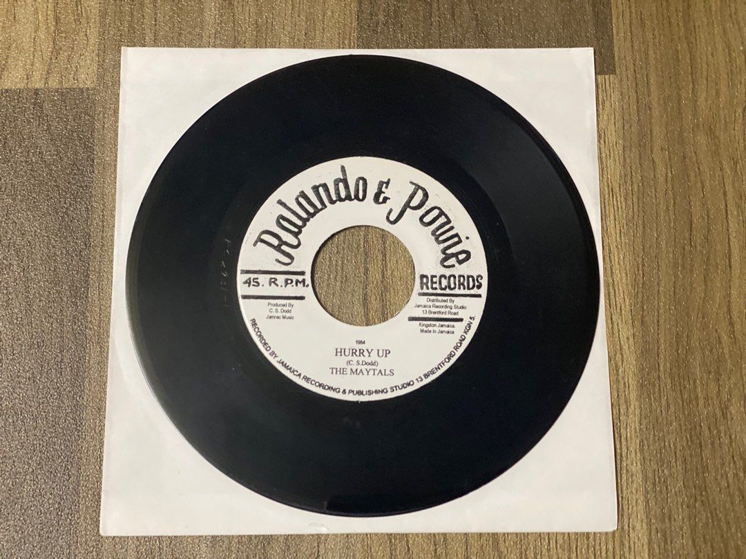 EP LP Piring Hitam soul, Hobbies & Toys, Music & Media, CDs & DVDs on Carousell