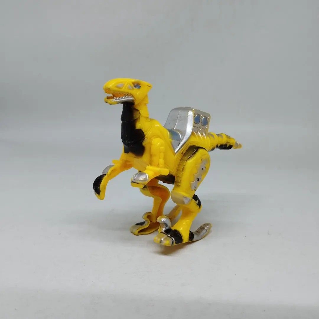 Figure Robot Dino Kuning, Toys & Collectibles, Mainan di Carousell