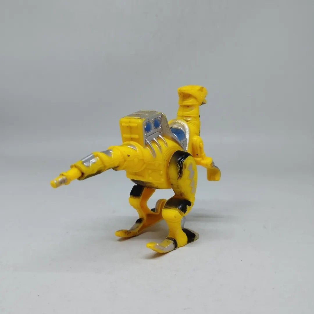 Figure Robot Dino Kuning, Toys & Collectibles, Mainan di Carousell
