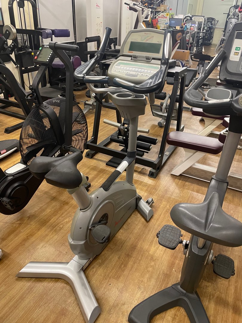 Freemotion free motion fitness gym upright exercise bike stationary ...