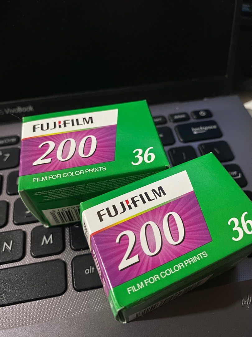 fujifilm fuji c200 35mm film roll, Photography, Cameras on Carousell