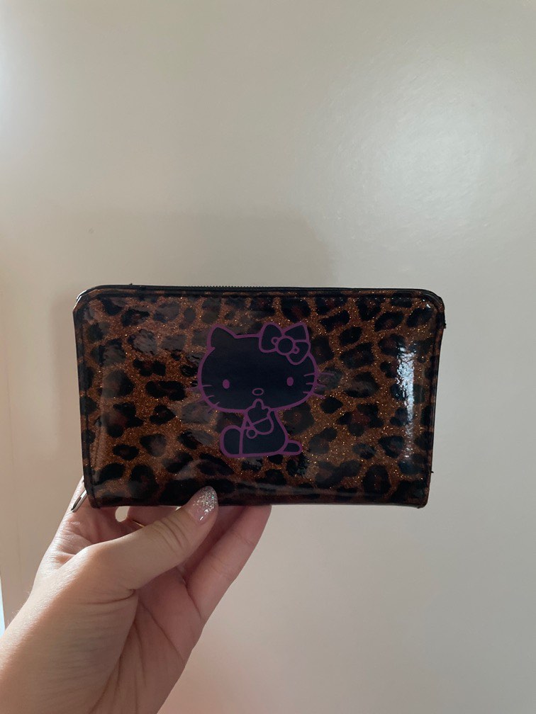 Hello kitty wallet, Women's Fashion, Bags & Wallets, Purses & Pouches ...