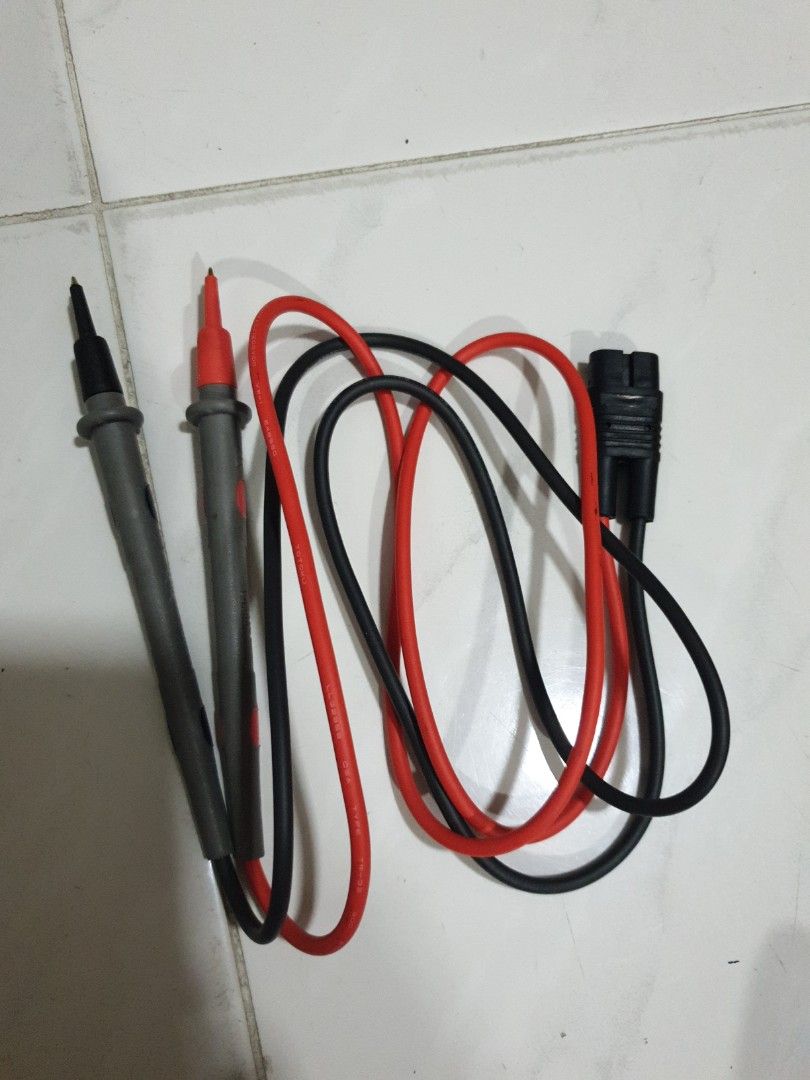 HIOKI 3280-10F AC CLAMP METER 1000A, TV & Home Appliances, Electrical ...