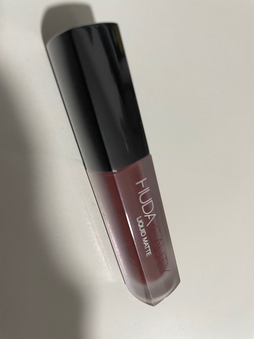 Huda Liquid Matte Transferproof Lipstick, Beauty & Personal Care, Face ...