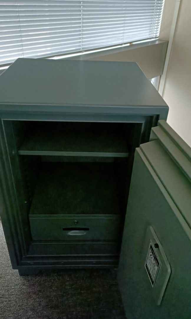 Itoki Safe, Furniture & Home Living, Security & Locks, Safe on Carousell
