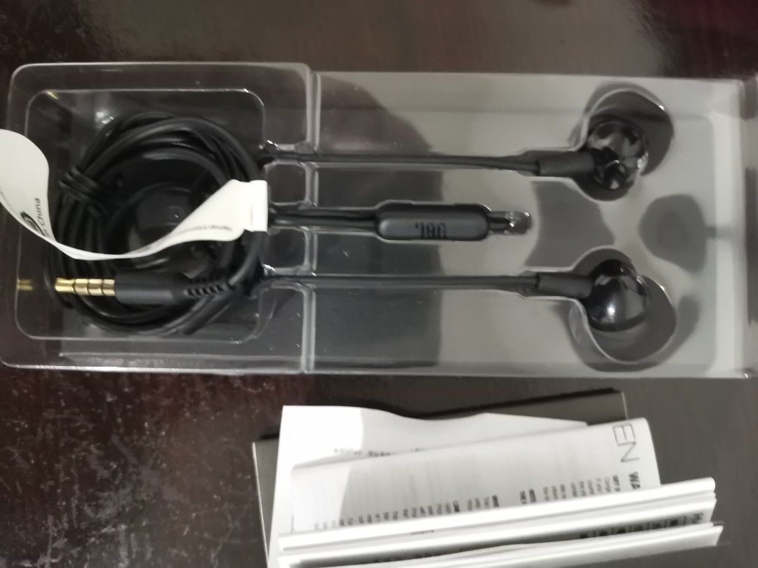 JBL C150SI In-Ear Headphones Built-in Microphone, Audio, Earphones on ...