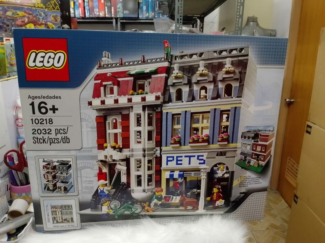 Lego Pet Shop 10218, Hobbies & Toys, Toys & Games on Carousell