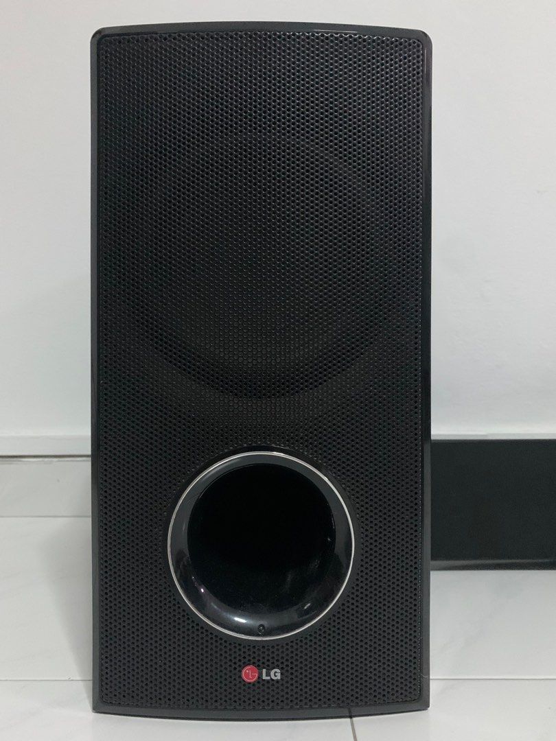 LG BB4330A Soundbar & S43A3-D Active Subwoofer, Audio, Soundbars ...