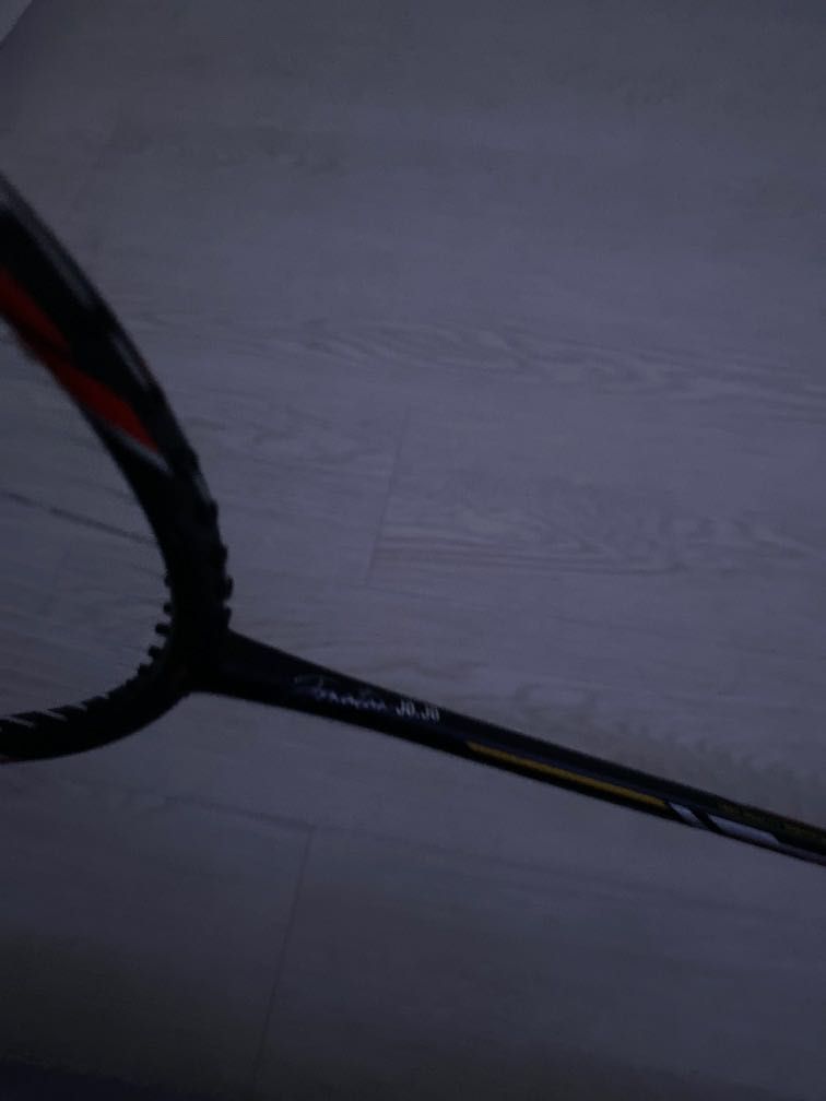 lining badminton racket, Sports Equipment, Sports & Games, Racket ...