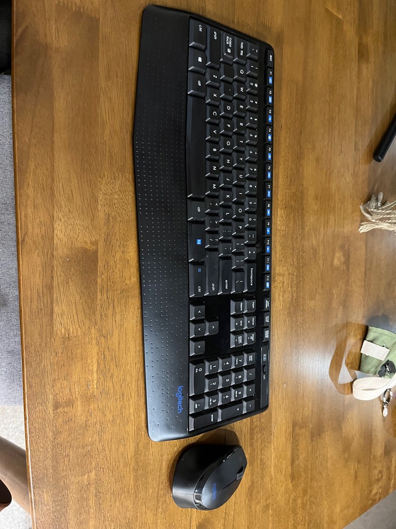 Logitech K345, Computers & Tech, Parts & Accessories, Computer Keyboard ...