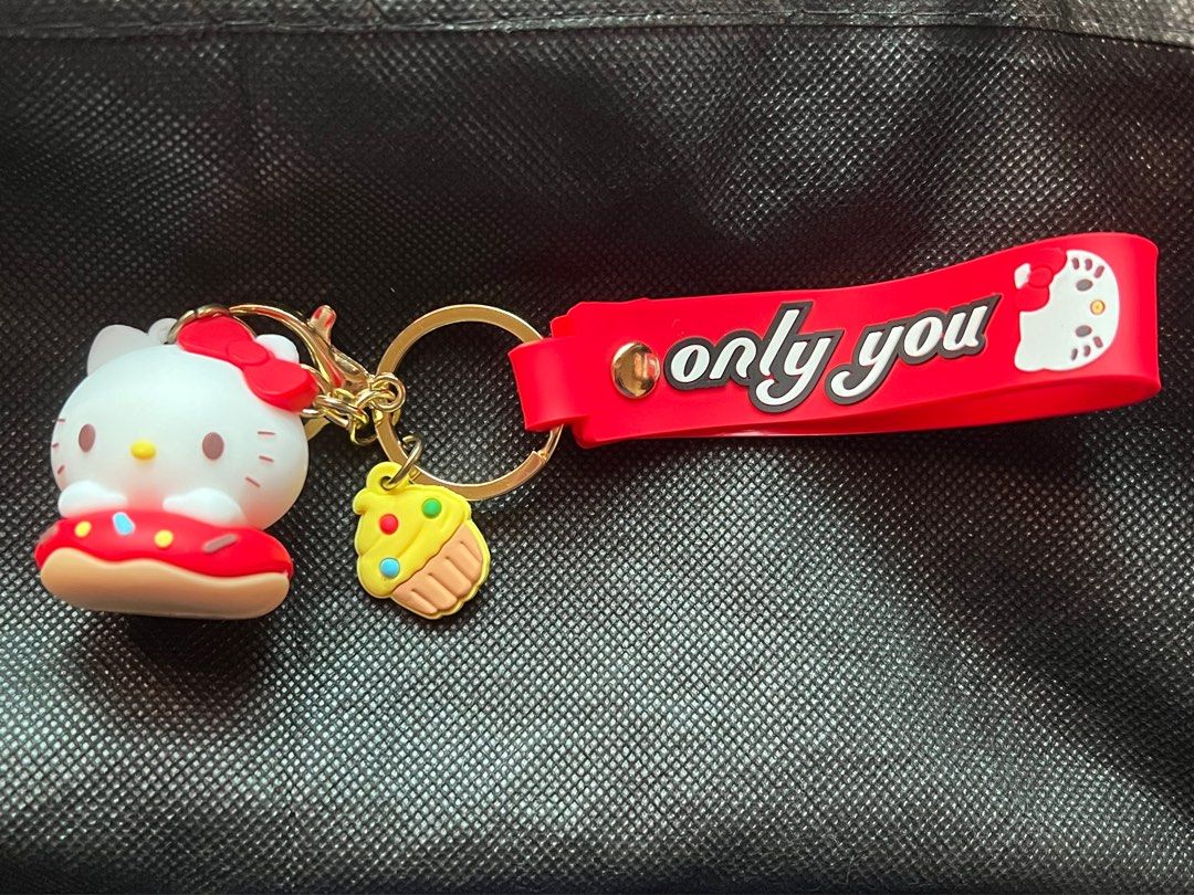 MELODY HELLO KITTY CINNAMON KEYCHAIN, Hobbies & Toys, Stationery ...
