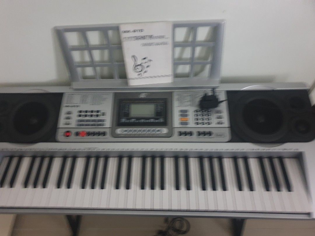 MK-810 Keyboard, Hobbies & Toys, Music & Media, Musical Instruments on ...