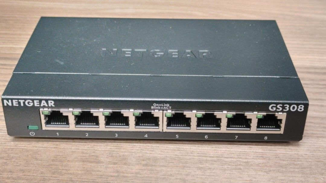 Netgear GS308 8 Port Switch, 電腦＆科技, 商務用科技產品 - Carousell