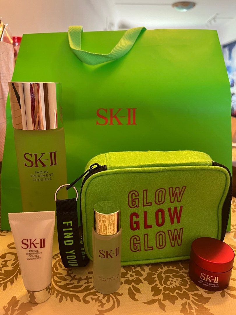 New Christmas collection SK2 set pitera essence(large size) and travel ...