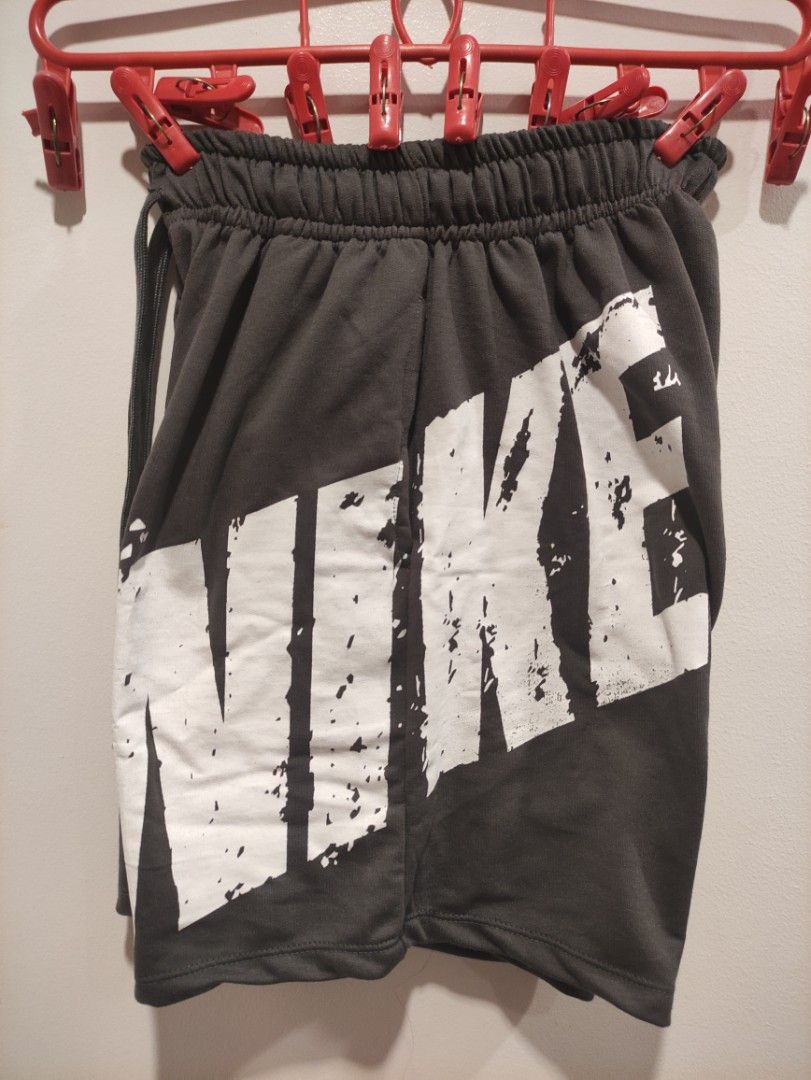 Nike Splash Shorts, Men's Fashion, Bottoms, Shorts on Carousell