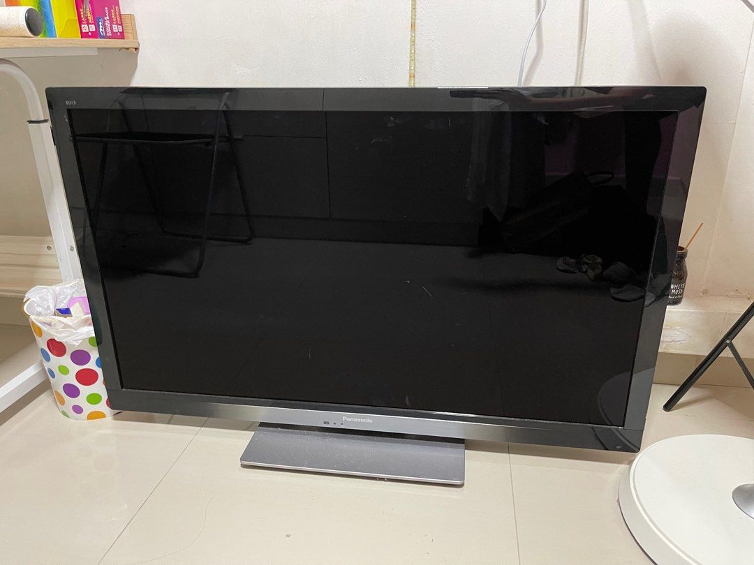 Panasonic VIERA 42-inch TH-L42E30S LCD TV, TV & Home Appliances, TV & Entertainment, TV on Carousell