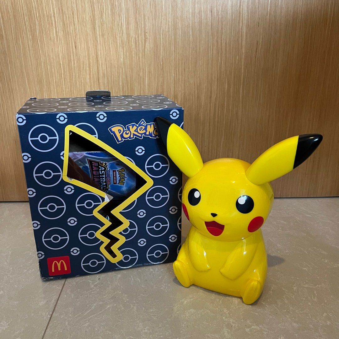 Pokémon Pikachu Carrier Bucket Full Set, Hobbies & Toys, Memorabilia ...