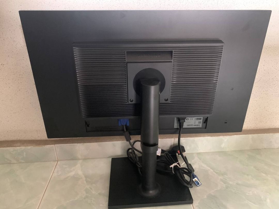 Samsung 27" Inch Full HD Height Adjustable Monitor, Computers & Tech ...