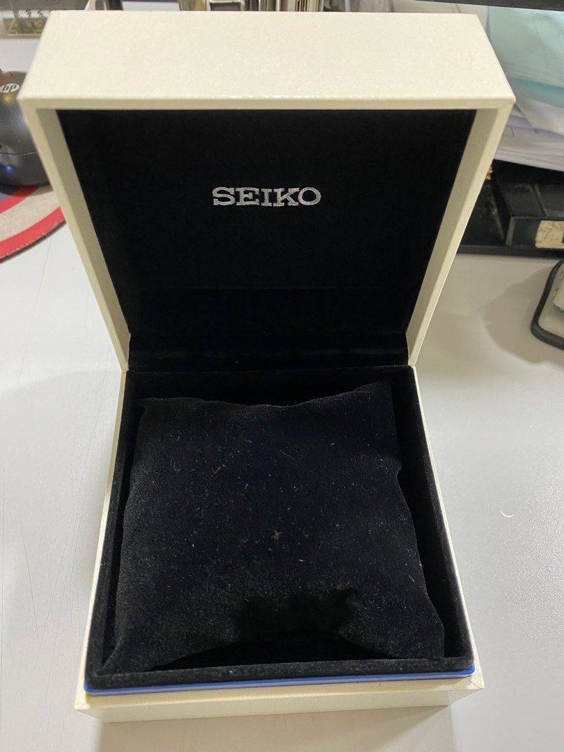 Seiko watch box , Women's Fashion, Jewelry & Organisers, Accessory ...
