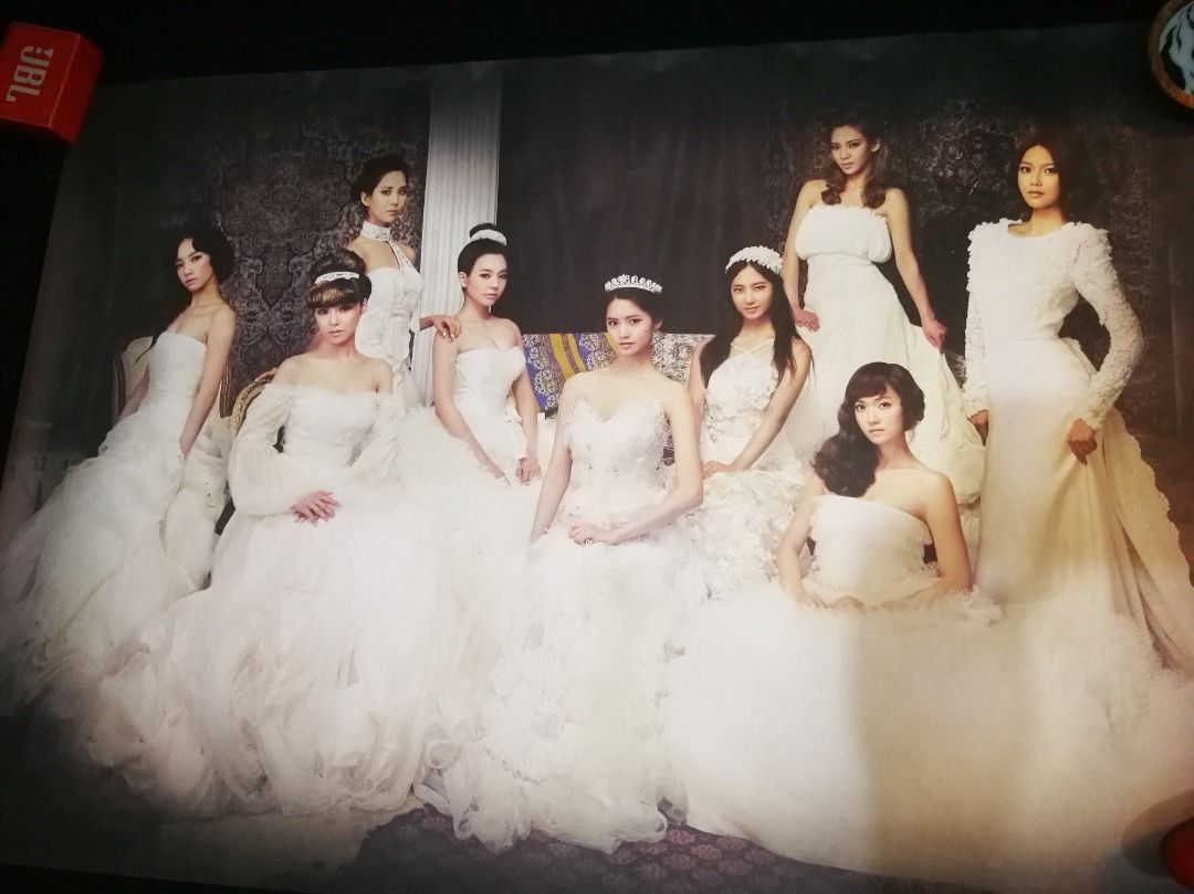SNSD official posters, Hobbies & Toys, Memorabilia & Collectibles, K ...