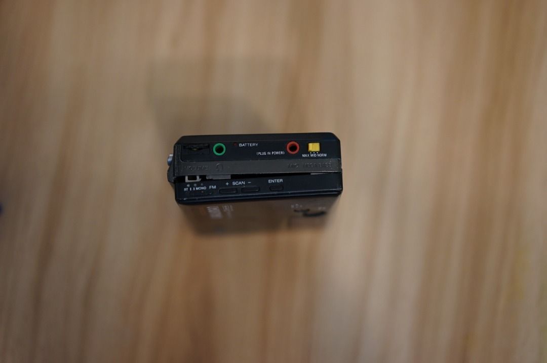 Sony Walkman WM-GX51, 手提電話, 電話及其他裝置配件, 其他電子周邊配件及產品 - Carousell