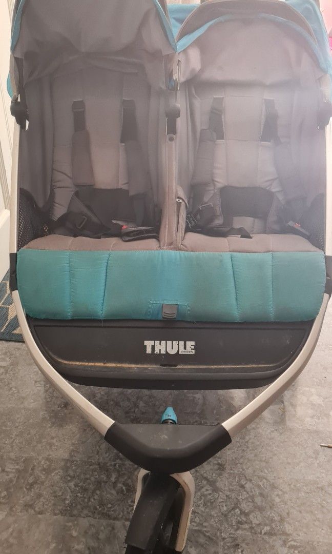 Thule Double Urban Glide stroller, Babies & Kids, Going Out, Strollers ...