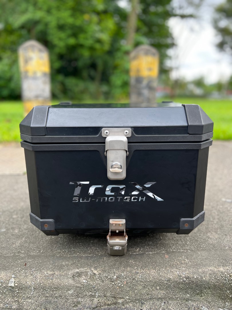 Trax box 38L, Motorcycles, Motorcycle Accessories on Carousell