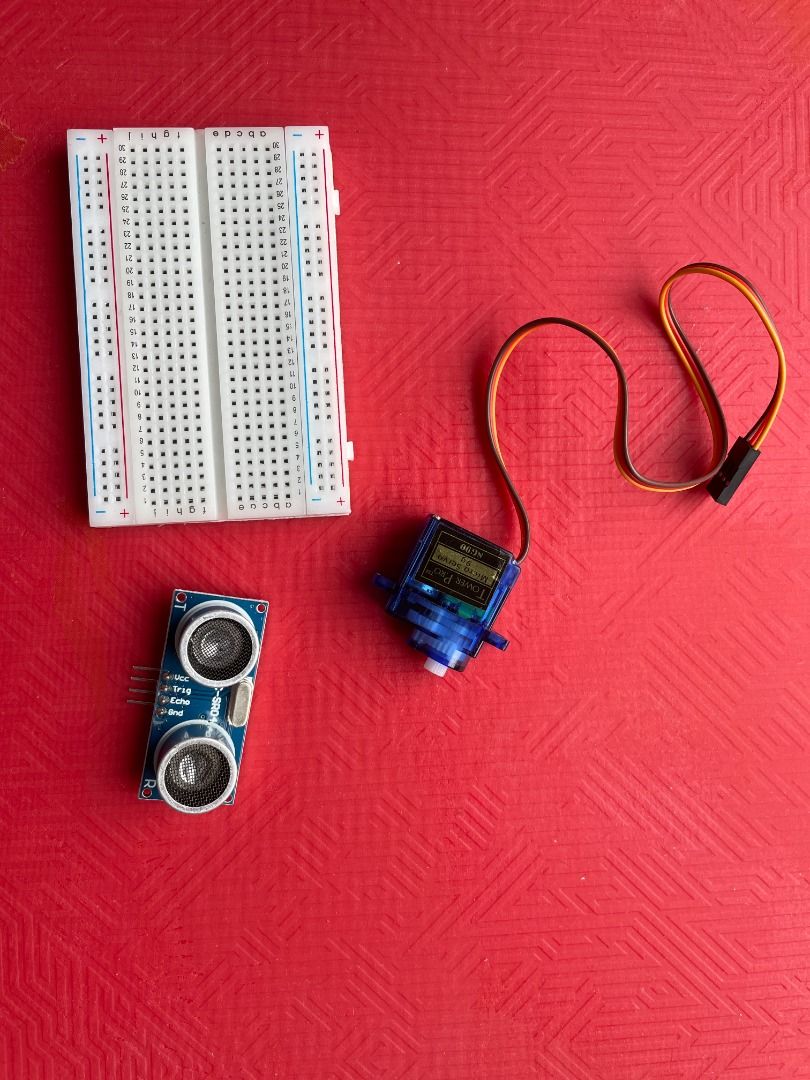 Ultrasonic sensor, Servo, Breadboard & jumper wires, Computers & Tech ...