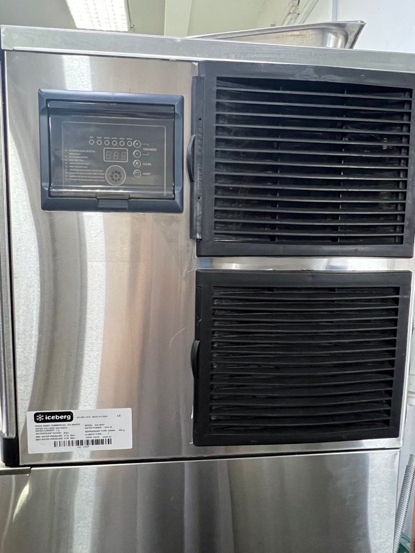 Very New Iceberg Ice Machine up to 225Kg, TV & Home Appliances, Kitchen ...