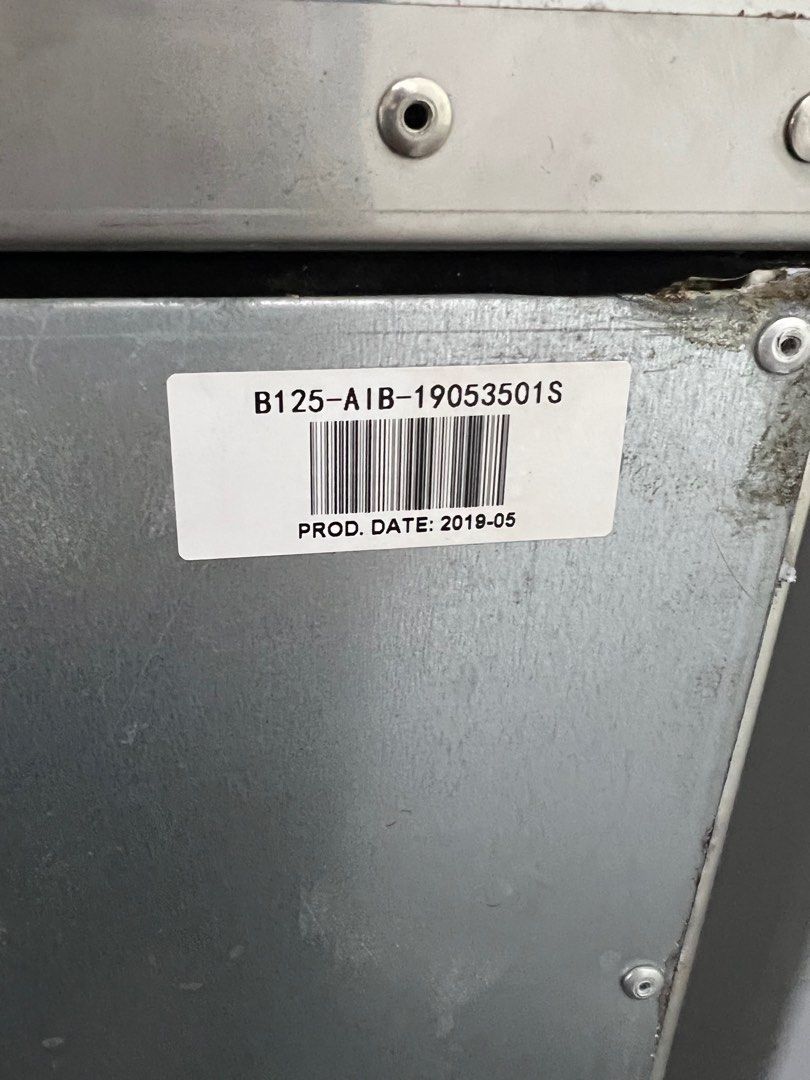 Very New Iceberg Ice Machine up to 225Kg, TV & Home Appliances, Kitchen ...