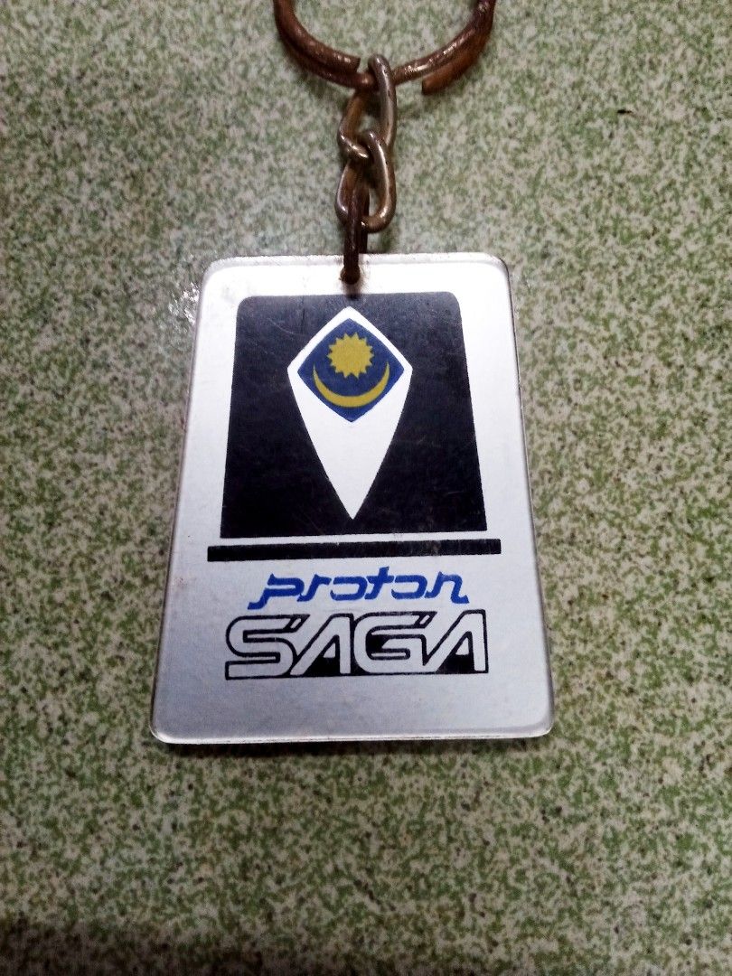 Vintage 80's/90's Proton Saga, Eon Keychain, Rantai kunci., Hobbies ...