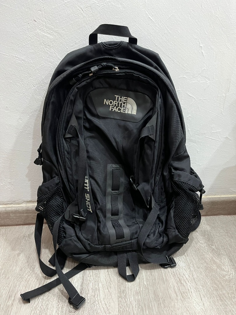 Vintage North Face Hotshot, Men's Fashion, Bags, Backpacks on Carousell