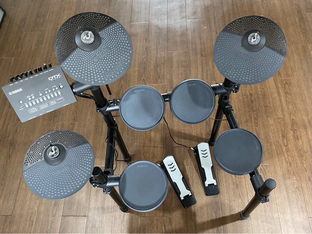 Yamaha DTX 402K electronic drum set, Hobbies & Toys, Music & Media ...