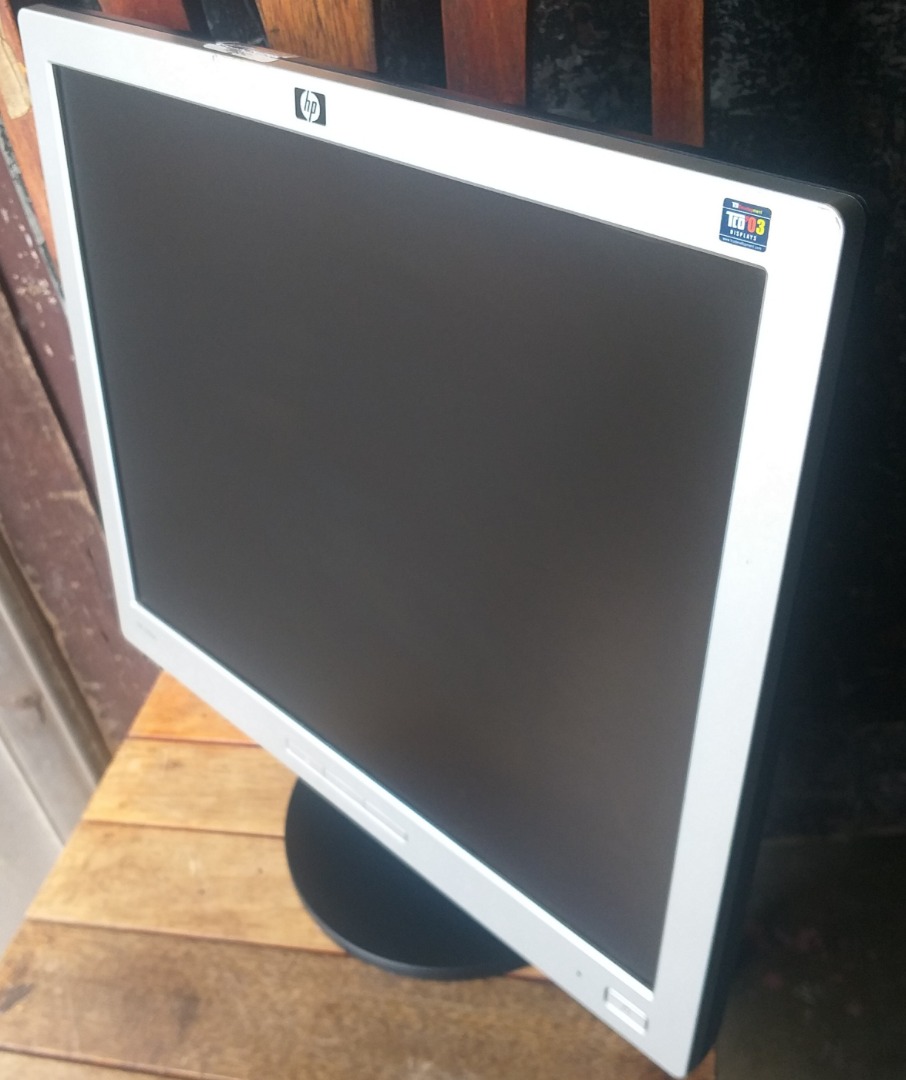 19* Monitor ( HP L1906 ), Computers & Tech, Parts & Accessories ...