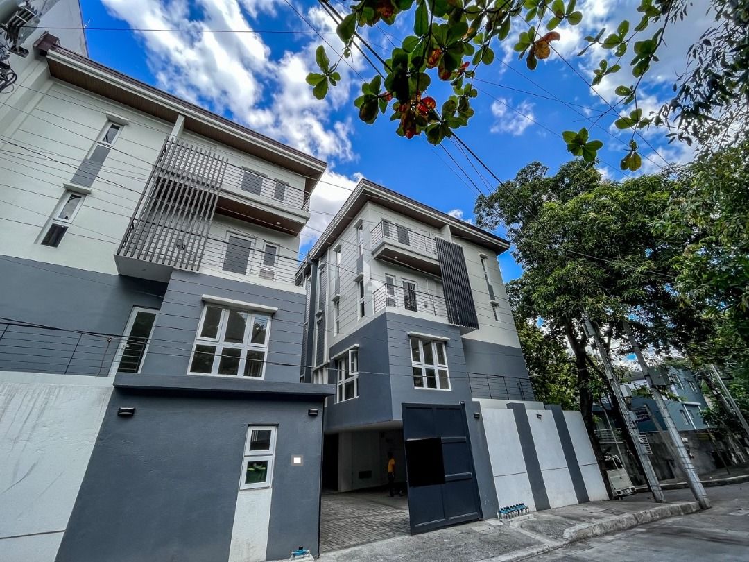 4 Storey Townhouse in Quezon ave, Quezon City near Timog ave Fisher ...