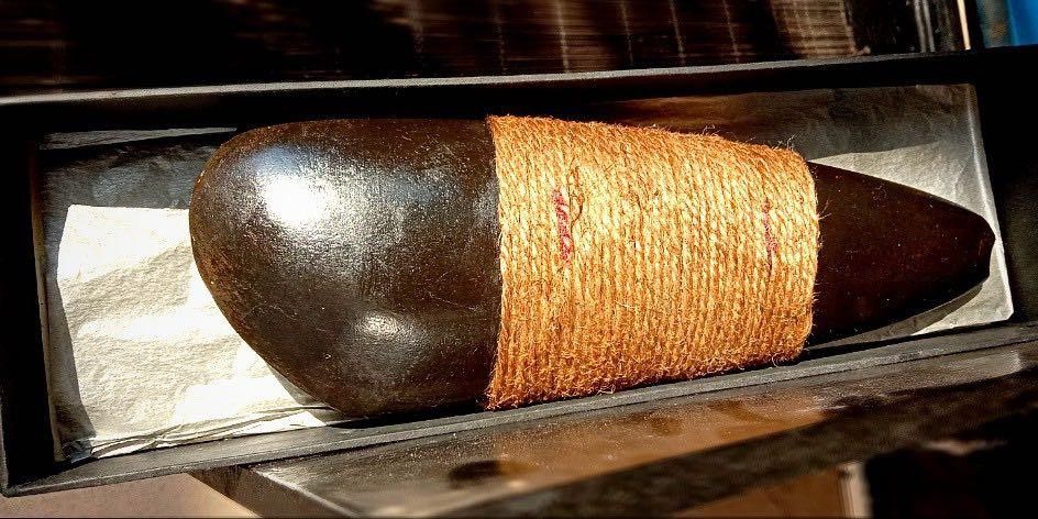 "Kapak Lonjong" (batu purba), Antik, Pajangan di Carousell