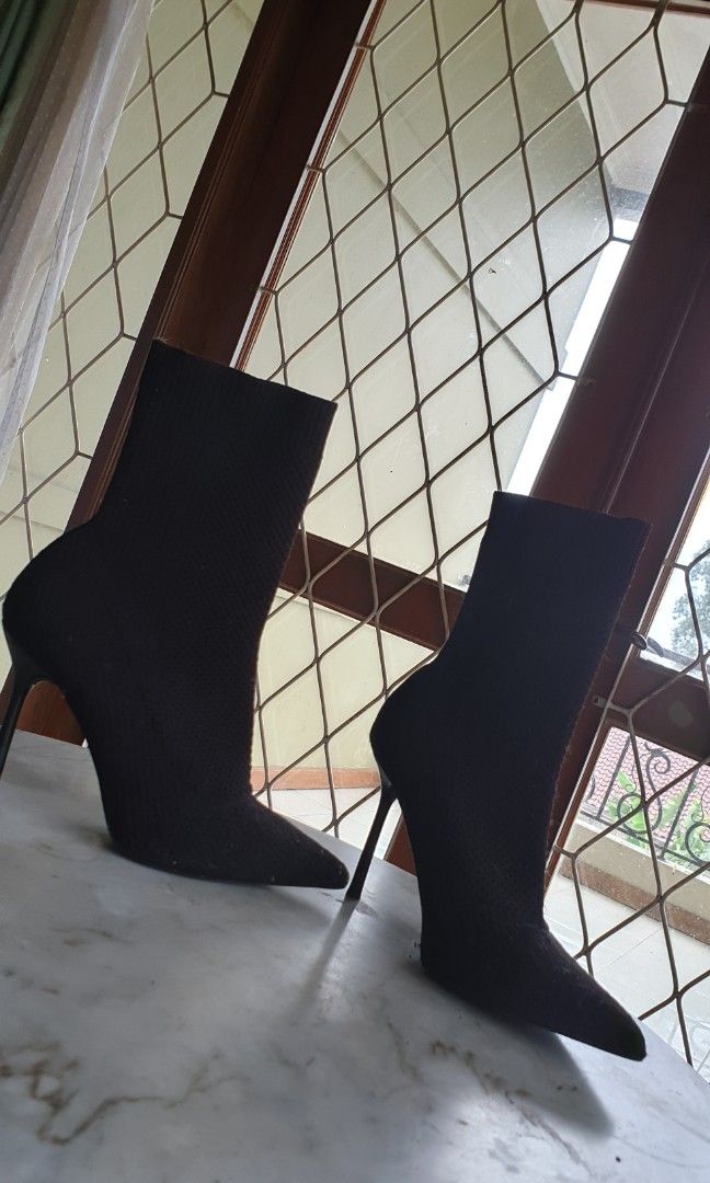 booth zara original, Fesyen Wanita, Sepatu di Carousell