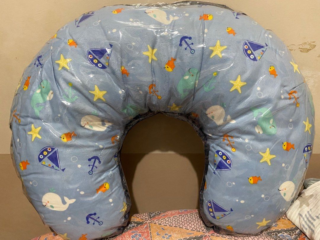 Boppy / nursing pillow, Babies & Kids, Nursing & Feeding, Breastfeeding ...
