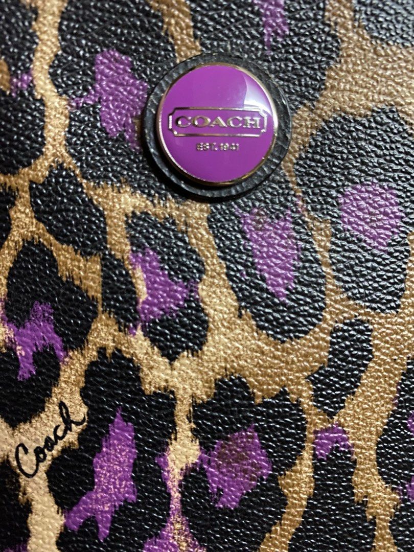 Coach leopard-print zipped leather case, Women's Fashion, Bags ...