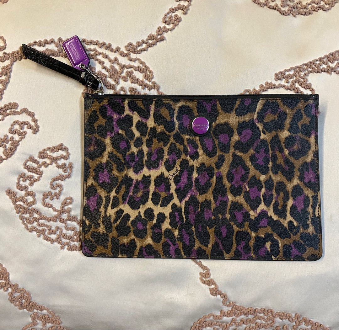 Coach leopard-print zipped leather case, Women's Fashion, Bags ...