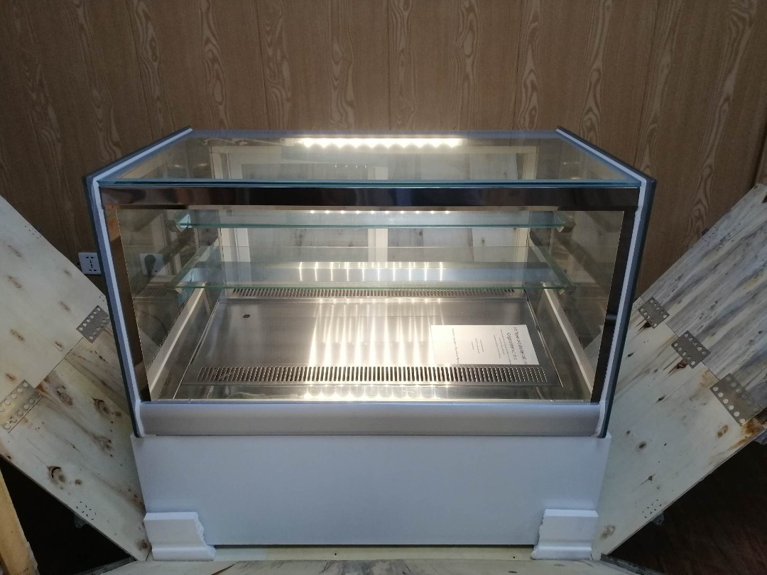 COMMERCIAL TABLE TOP CAKE CHILLER/BOX TYPE CHILLER, TV & Home ...