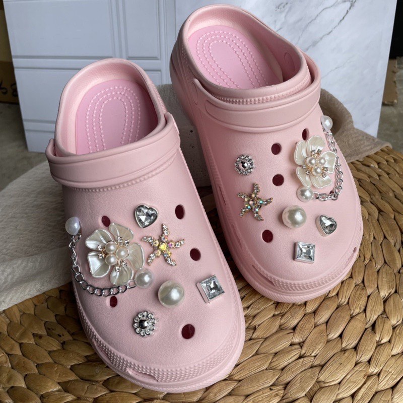 Crocs Pearl, Olshop Fashion, Olshop Wanita di Carousell