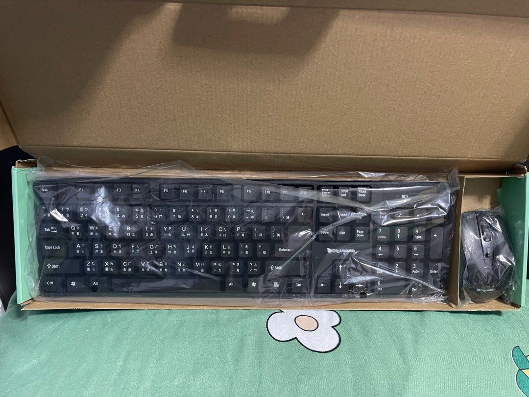 Digi Momo Keyboard + Mouse Set, Computers & Tech, Parts & Accessories ...