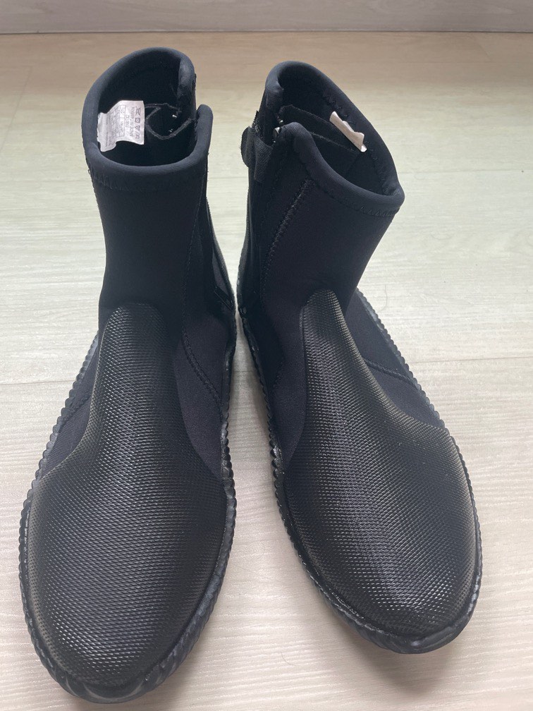 Divebox High Cut Dive booties, Sports Equipment, Sports & Games, Water ...